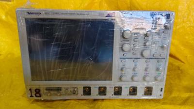 China Usado Pré-Propriedade Tektronix MSO72004C mixed signal oscilloscope 20GHz à venda