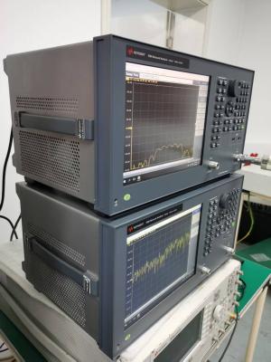 Chine Analyseur de réseau vectoriel de paillasse abordable Keysight E5063A avec jeu de test à 2 ports et plage de 100 kHz à 18 GHz à vendre