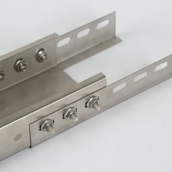 Quality pre galvanized 50mm Light Duty Cable Tray 1.5m To 2.5m Spans For Low Weight Small Diameter Cables for sale