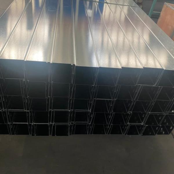 Quality ss cable tray with cover for sale