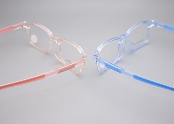 Quality Pink Sports Kids Wearing Eyeglasses TR And Silicone Frame Glasses LF 2156 for sale
