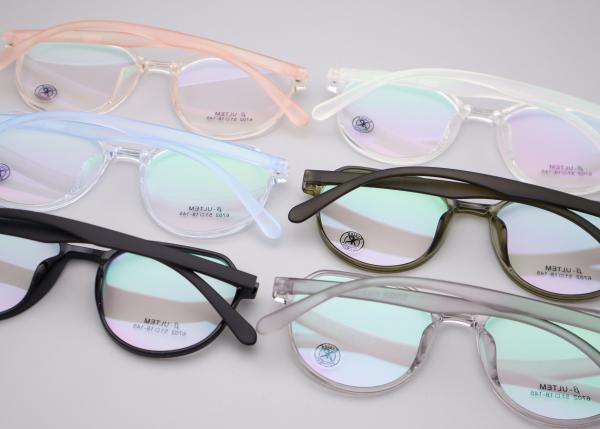 Quality Spectacle Tr90 Eyeglass Frames Hypoallergenic Temples Men Women for sale