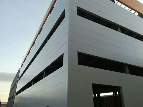 Quality Industrial Pre Engineered PEB Steel Building Structure Heavy Gauge Steel for sale