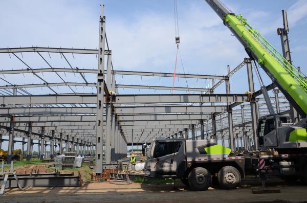 Quality Commercial PEB Steel Building Structure Construction Environmentally Friendly for sale