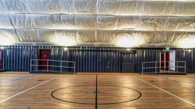 Cina Confezione di vetri in acciaio in lega di alluminio per la costruzione di campi da sport e palestre in vendita
