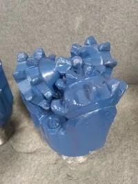 China Bozuan moeu os bocados IADC 126 do dente 127 216 217 para a perfuração/mineração à venda