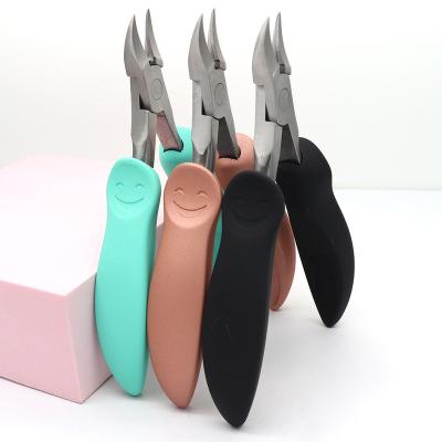 Cina Hot Selling Stainless Steel Right Handed Scissors Antirust Metal Remove Dead Manicure Scissors Skin Handle Cuticle Black Pink Green Pliers in vendita