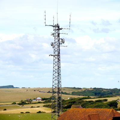China De zelfsteun galvaniseerde Staal5g Mobiel Communicatiemiddel Toren Vrije Pylon Status en Mast Te koop