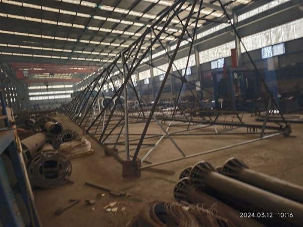 Quality Telecommunication Triangular Antenna Mast Lattice Angular Tower for sale