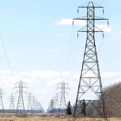 Cina Torre di trasmissione del segnale di telecomunicazione in acciaio galvanizzato a 3 zampe a reticolo tubolare in vendita