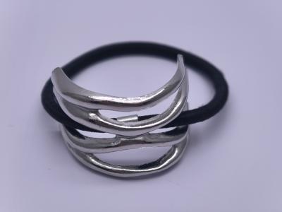 China Unique Design Elastic Hair Ties With Metal Sliver Hair Accessory For Women for sale