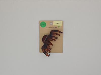China Haar accessoires met meerdere doeleinden gerecycled kunststof Amber haar klauw clips in verschillende vormen Te koop