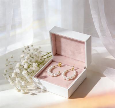 China Tarnish Resistant Hypoallergenic Lightweight Pearl Hoop Earrings - Waterproof Jewellery for Women for sale