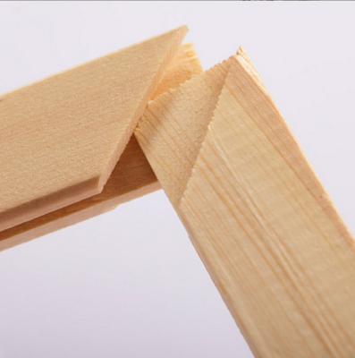 China MDF Board Pine Canvas Stretcher Bars Kiln Dried Splinter Free For DIY Framing for sale
