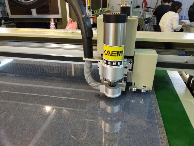 Side view of cutter machine
