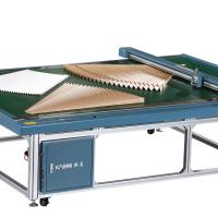 China Paper Scoring Pleating Cutting Plotter Garment Pattern Cutting Plotter 2-3mm Thickness for sale