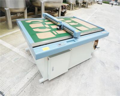 China Speed Flatbed Table Cutting Plotter for Garment Pattern Making in Fiberboard Materials for sale