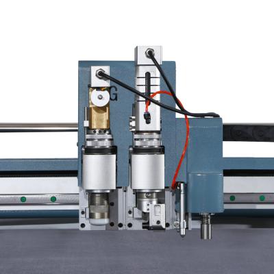 China デジタルCNC 機械 織物を切る シングルプライス 丸いナイフ 織物を切る 3.5KW for sale