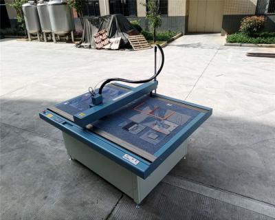 China Garment Template Cutting Machine with Cutting Speed 500-1800mm/s and Graver Cut Tools for sale
