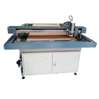 Cina 1800*1200mm Macchina di taglio di tappeto di cuoio a doppio utilizzo e pad di feltro per la fresatura dell'abbigliamento in vendita