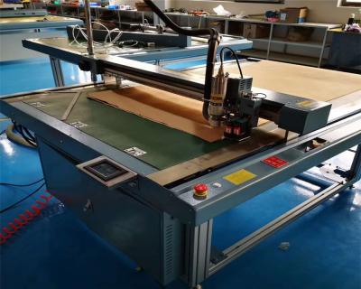 Cina 1700*1570*1100mm 9012 Stampa rapida carta a getto d'inchiostro punteggio piegatura taglio plotter taglio carta CAD in vendita