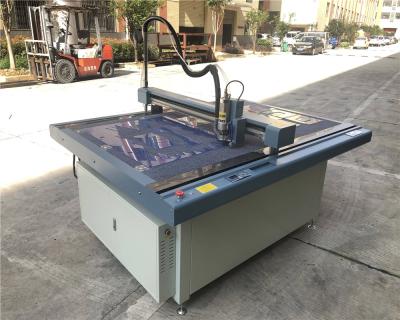 중국 500-1800mm/s 절단 속도 패트 베드 PVC 시트 CAD 프레싱 머신 판매용