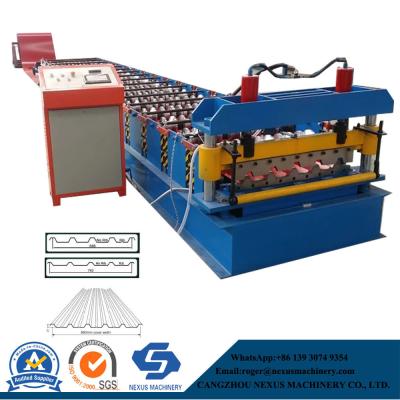 China 686 mm Width Trapezoidal Roof Sheet Roll Forming Machine with Hydraulic Cutting for sale