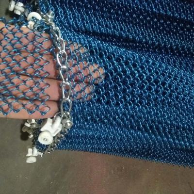 China Customized Mesh Chain Link Backdrop Decoration Galvanized Garden Fencing Security Fence Fabric Roll Post for sale