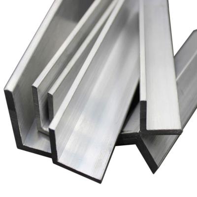 China Q235 Q345 SS400 ST37-2 ST52 S235JR S275JR S355JR Q420 Q460 Angle Steel L Shape Mild Steel Angle Bar with Large Inventory for sale