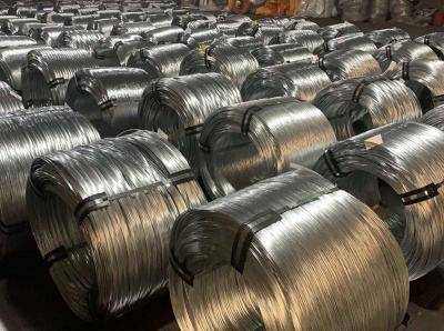 Cina 2.5 mm filo d'acciaio galvanizzato a caldo con servizio di lavorazione del taglio nello standard GB in vendita