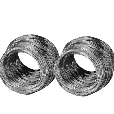 Cina Fornitura SUS 0,13mm-3mm 304L/430/316/316L filo in acciaio inossidabile con 1570 N/MM2 resistenza alla trazione e 3000m di lunghezza in vendita