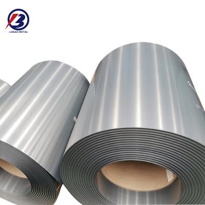 Cina Superficie rivestita CRGO Silicon Steel Coil offre acciaio al carbonio laminato a freddo con servizio di decollatura in vendita