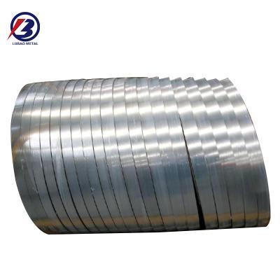 Cina Superficie rivestita CRGO Silicon Steel Coil offre acciaio al carbonio laminato a freddo con servizio di decollatura in vendita