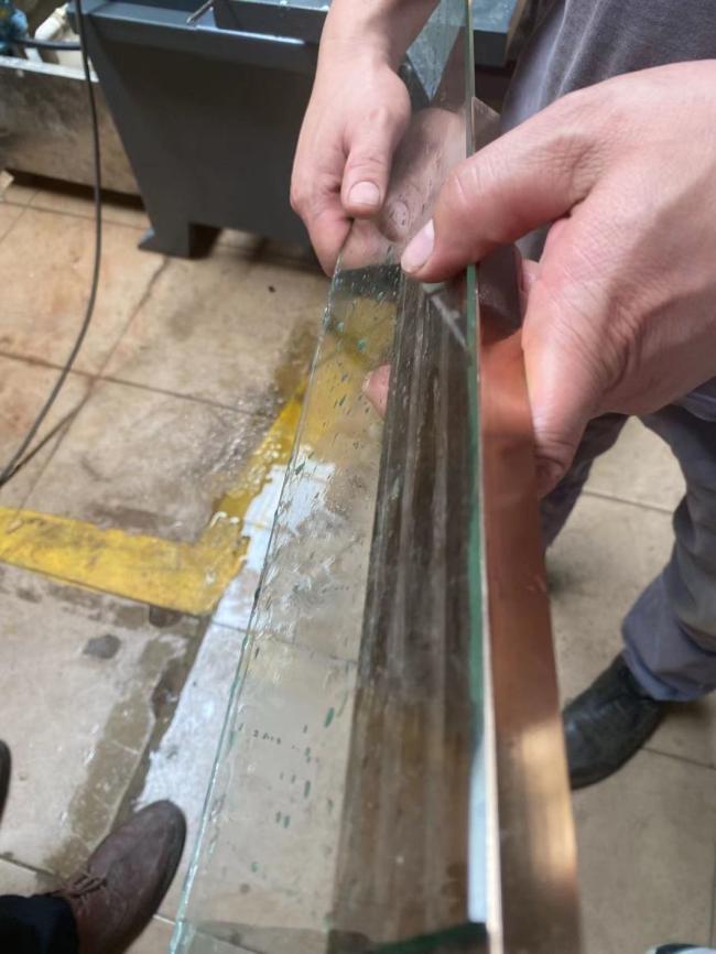 Factory Supply Straight Line Glass Bevel Edge Making Horizontal Small Mirror Glass Beveling Machine with 5 Spindle