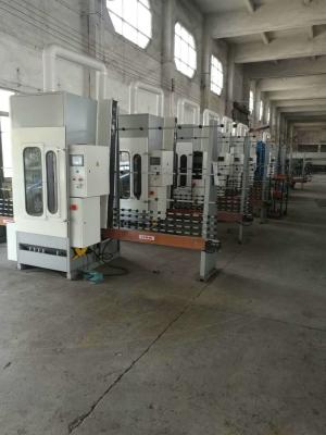 Cina Macchina di sabbiatura verticale con controllo PLC di Foshan Star Latest Technology in vendita