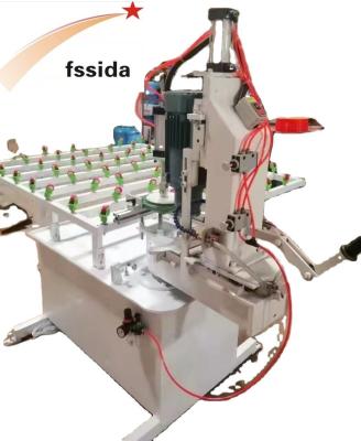 Cina Macchina di rettifica di vetro a margine orizzontale manuale per la lavorazione di vetri di piccole dimensioni in vendita
