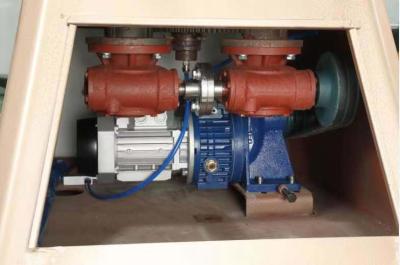 Cina Macchina per lucidare i bordi di vetro per spessore di vetro da 3 a 30 mm in vendita