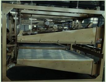Cina Fornire tipo di radiazione forno di temperatura di vetro piatto Stg-A0815-4 macchina di lavorazione del vetro in vendita