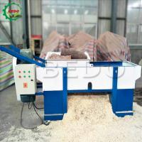 China High-Efficiency Wood Shavings Machine 7.5kW 380V with 300kg/h Capacity and PLC Control System for sale