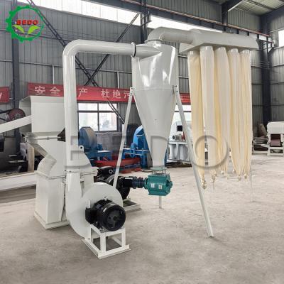 China 2.7m Feeding Conveyor Wood Crusher Machine with 0.75kw Airlock Motor and 55kw Main Power for Heavy-Duty Wood Processing for sale