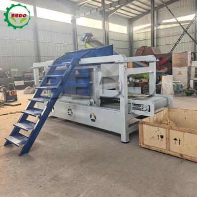 China 7.5kw Power Wood Shavings Machine with 125mm Roller Diameter and 400-500 Kg/hour Capacity for Efficient Wood Processing for sale