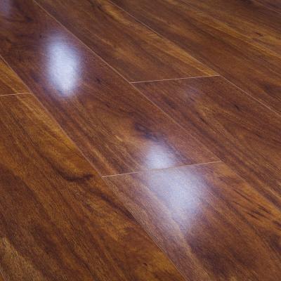 Cina 7mm 8mm 12mm Thinness Cristallo HDF pavimenti stratificati Durable e cristallino Made in vendita