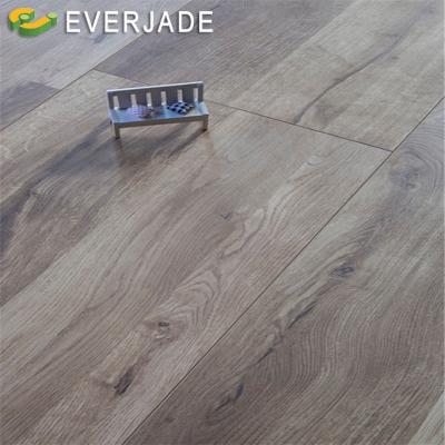 Cina Aggiornare la vostra casa con la casa liscia in rilievo pavimenti in laminato impermeabile per la decorazione moda in vendita