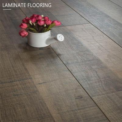 Cina Pavimenti stratificati di spessore 12 mm per tipo di installazione T G e dimensioni di assi 1218x198 mm in vendita