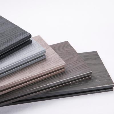 Cina Migliora il tuo spazio esterno con pavimenti in legno e plastica in vendita