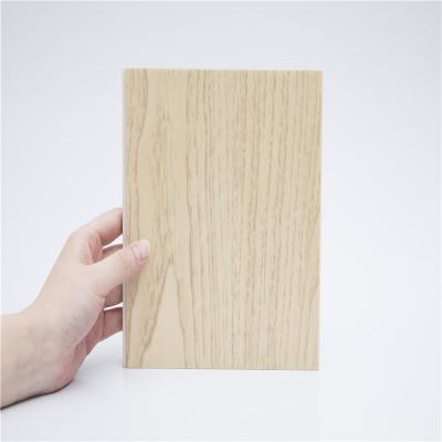 Cina 5 Pavimenti in legno ecologici in grigio argento per salotti moderni in vendita
