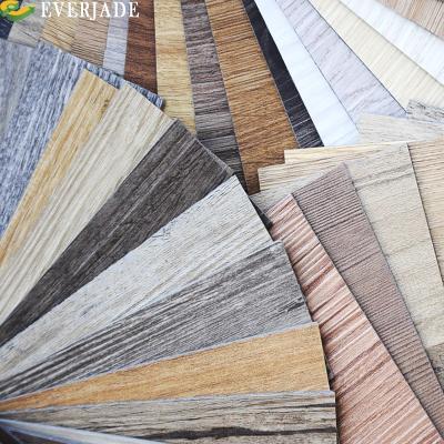 Cina Migliora il tuo bagno con pavimenti in laminato bianco multifunzionale ad alta lucentezza in vendita