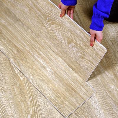 Cina Pavimenti ibridi a base rigida in marmo da 4 mm Spc Click Pavimento impermeabile e 100% PVC vergine in vendita