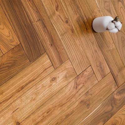 Cina Moderno stile di design Aringbone pavimenti in legno ingegnerizzato bellezza naturale e durata in vendita