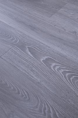 Cina AC4 Tasso di resistenza all'usura T G Pavimento laminato Macchina per il naso delle scale per pavimenti di ingegneria in vendita